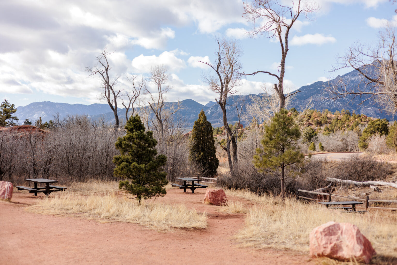 Garden of the Gods Elopement Guide - mountainmartaphotography.com