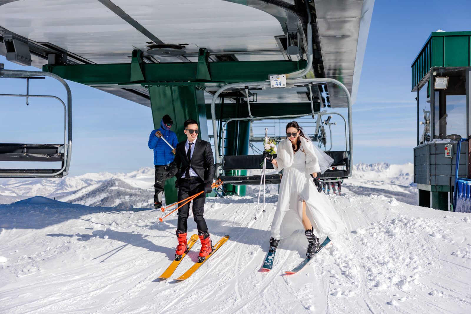 Copper Mountain Ski Wedding - mountainmartaphotography.com