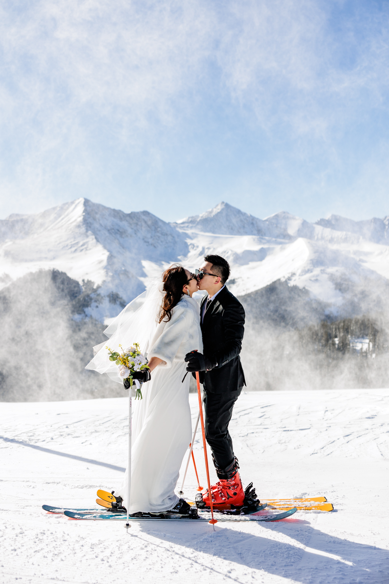 Copper Mountain Ski Wedding - mountainmartaphotography.com