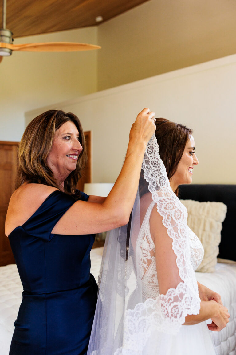 Lake Dillon Pavilion Wedding - mountainmartaphotography.com